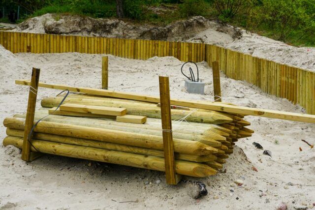 Retaining Wall with Sleepers - Retaining Wall Solutions